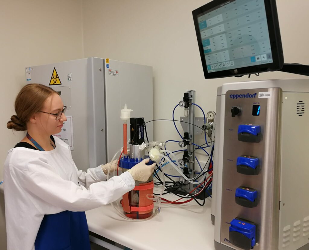 Shining a Light on CF Scientists - National Science Week - cfsa